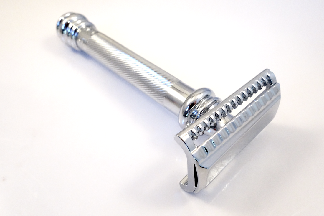 Merkur 39C Slant Bar Heavy Duty Chrome Safety Razor with Barber Pole H