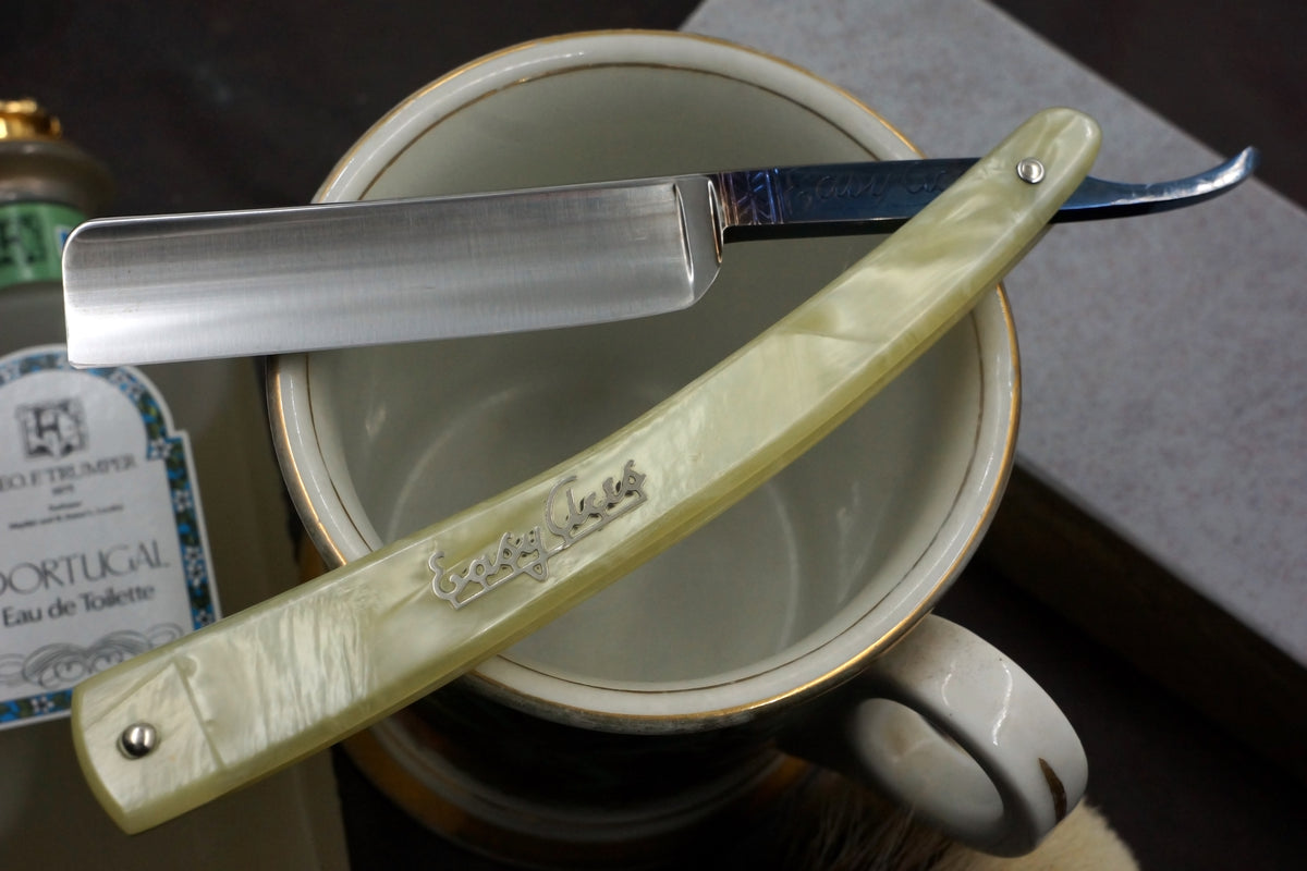 Vintage Straight Razors | Old Fashioned Razor | Vintage Shaving Razors ...