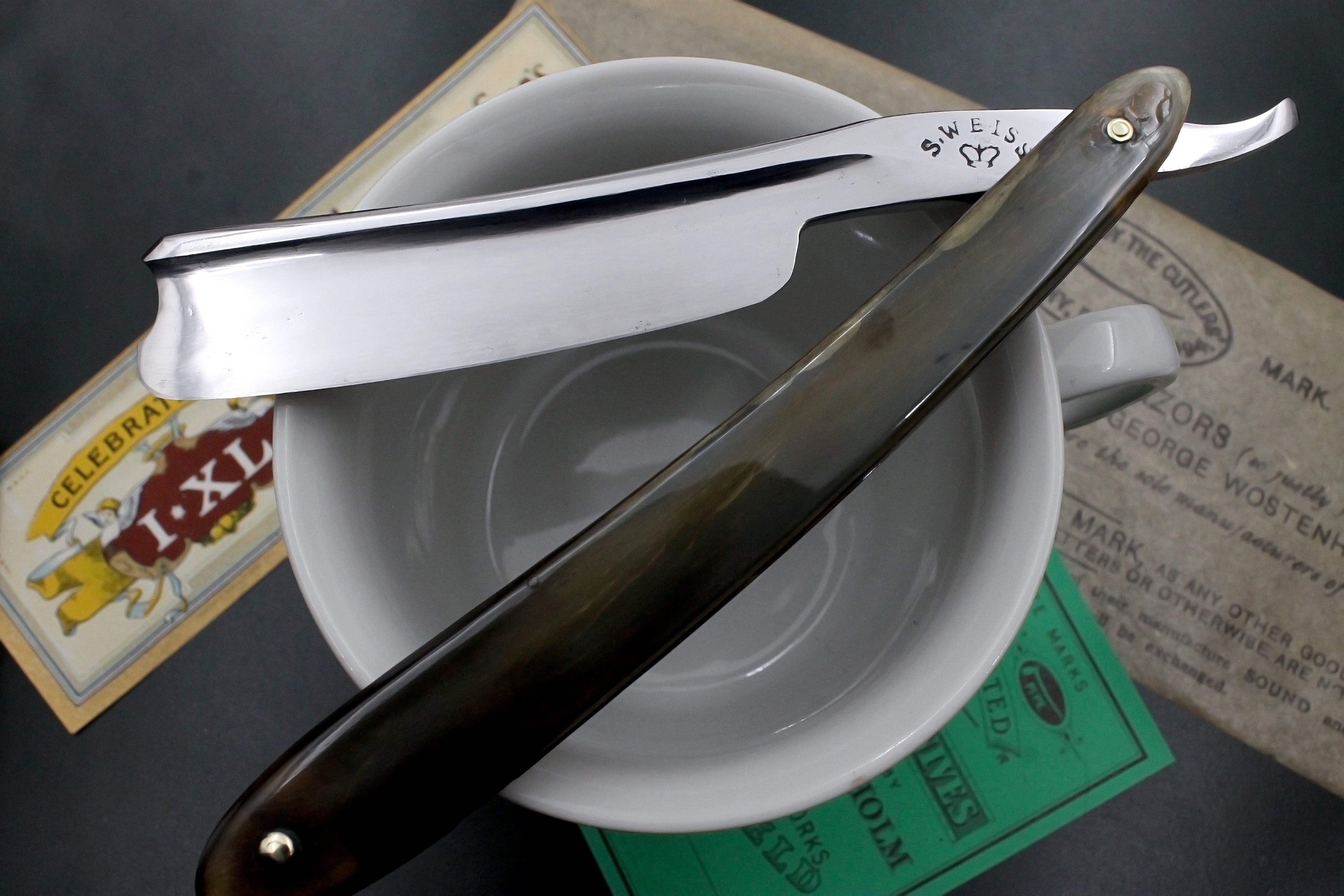 Vintage Straight Razors | Old Fashioned Razor | Vintage Shaving Razors