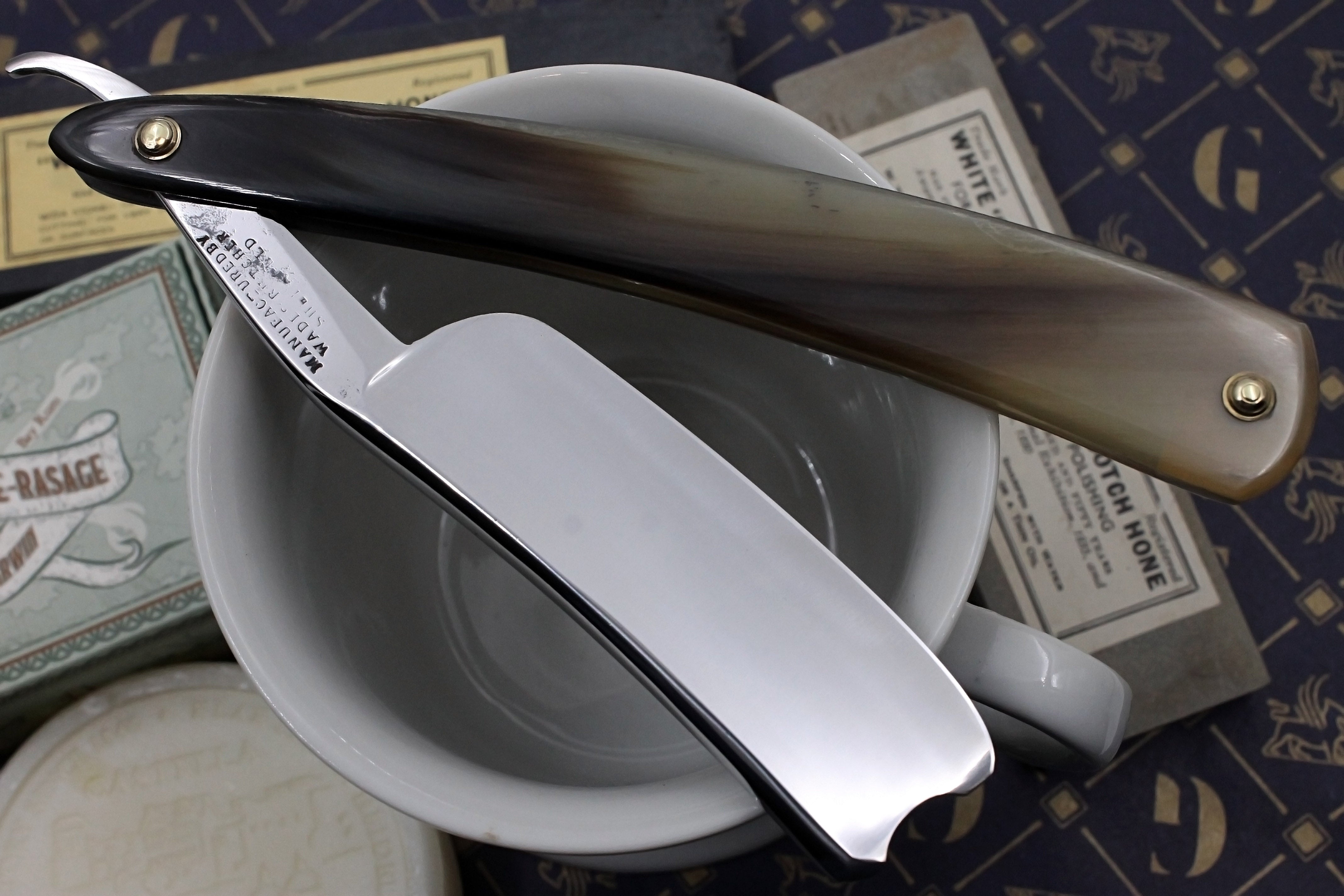 Vintage Straight Razors | Old Fashioned Razor | Vintage Shaving Razors ...