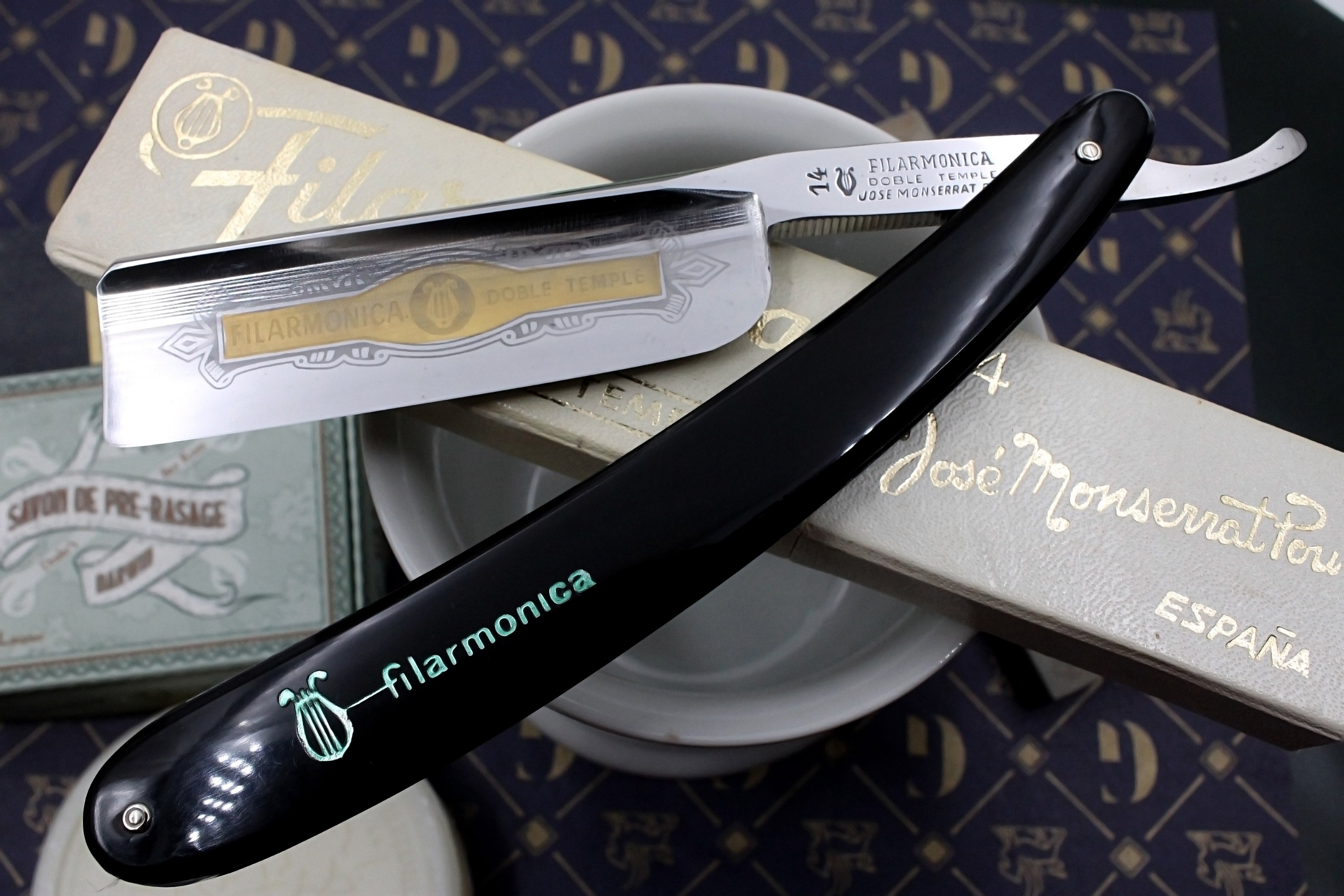 Vintage Straight Razors | Old Fashioned Razor | Vintage Shaving Razors ...