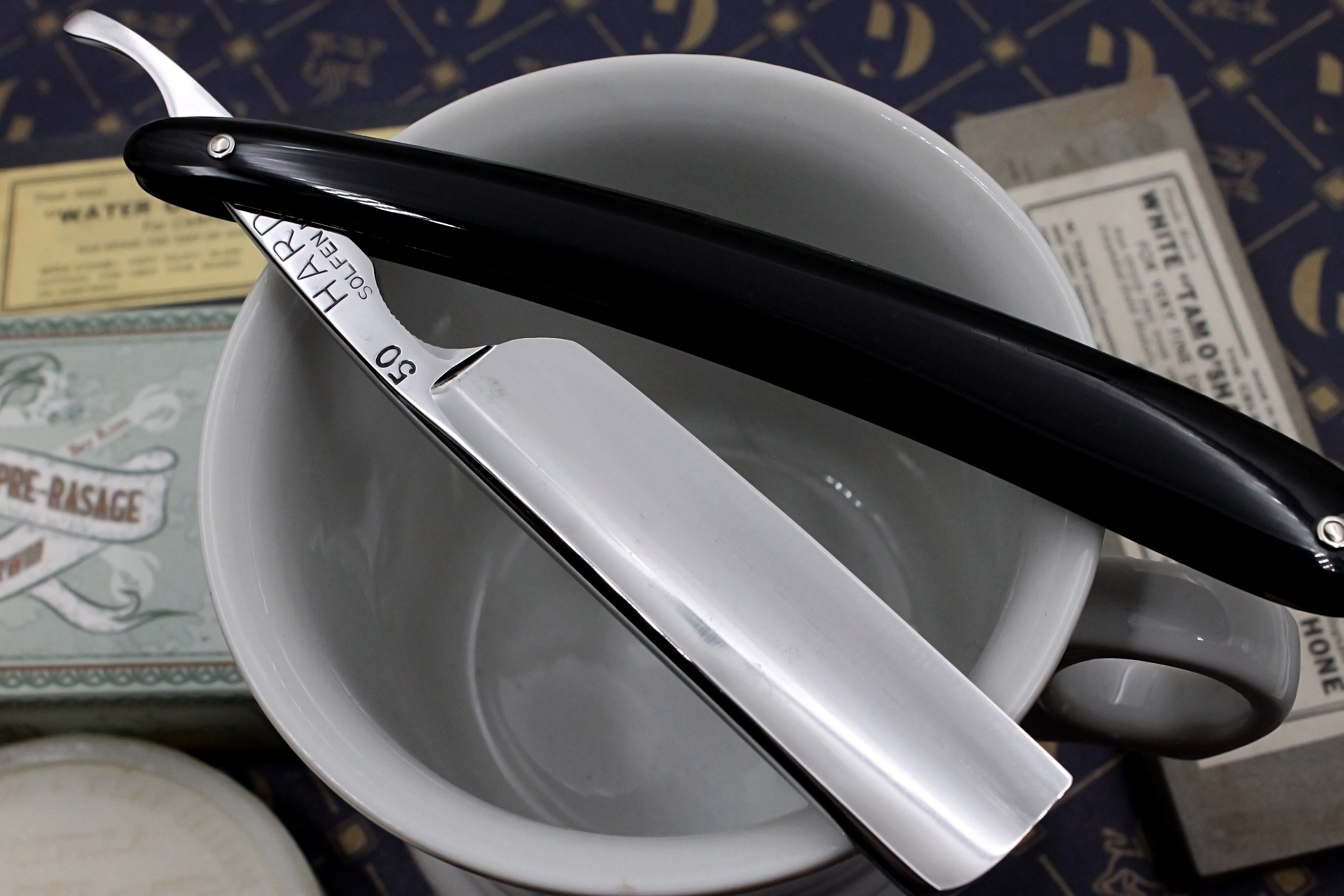 Vintage Straight Razors | Old Fashioned Razor | Vintage Shaving Razors ...