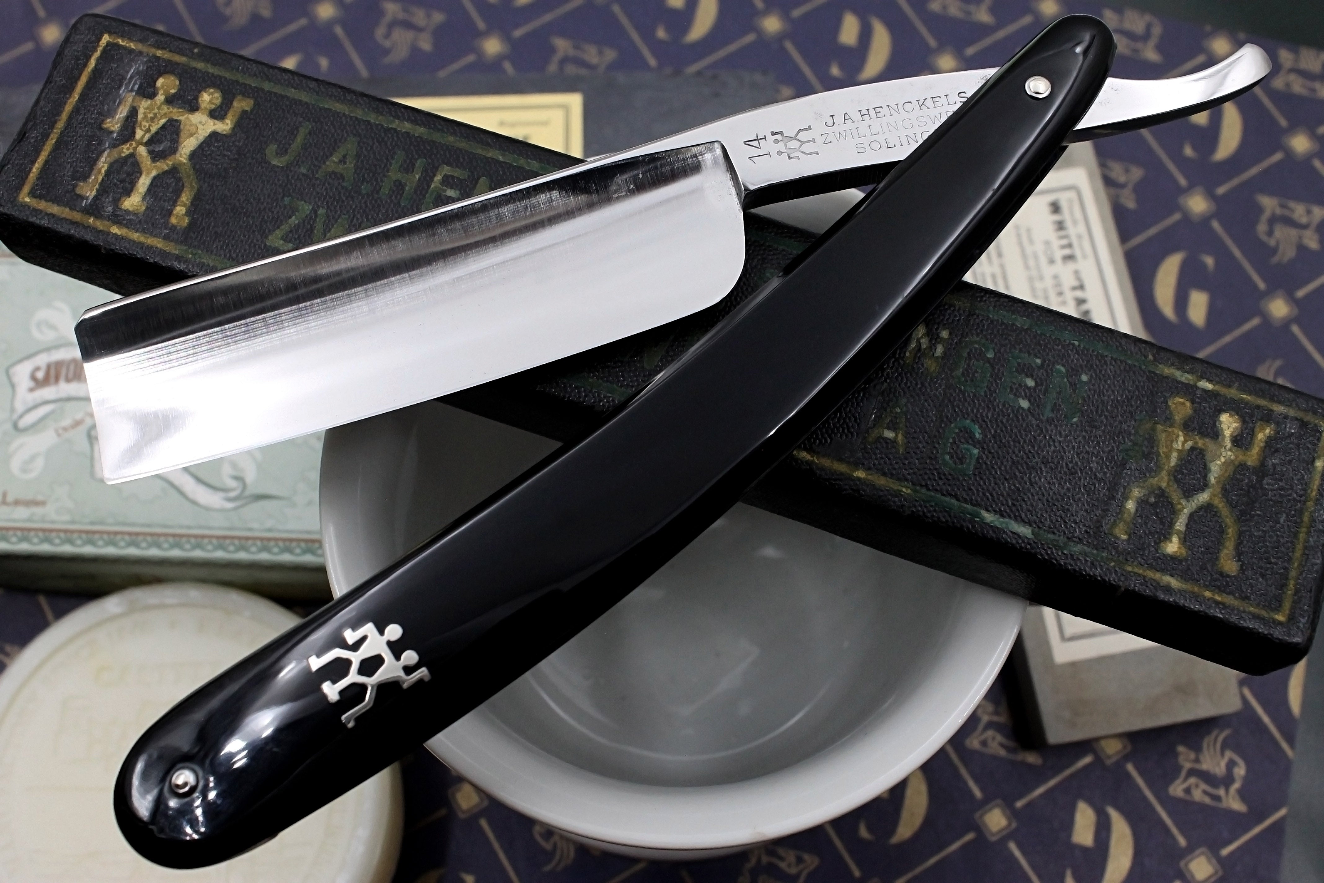 Vintage Straight Razors | Old Fashioned Razor | Vintage Shaving Razors ...